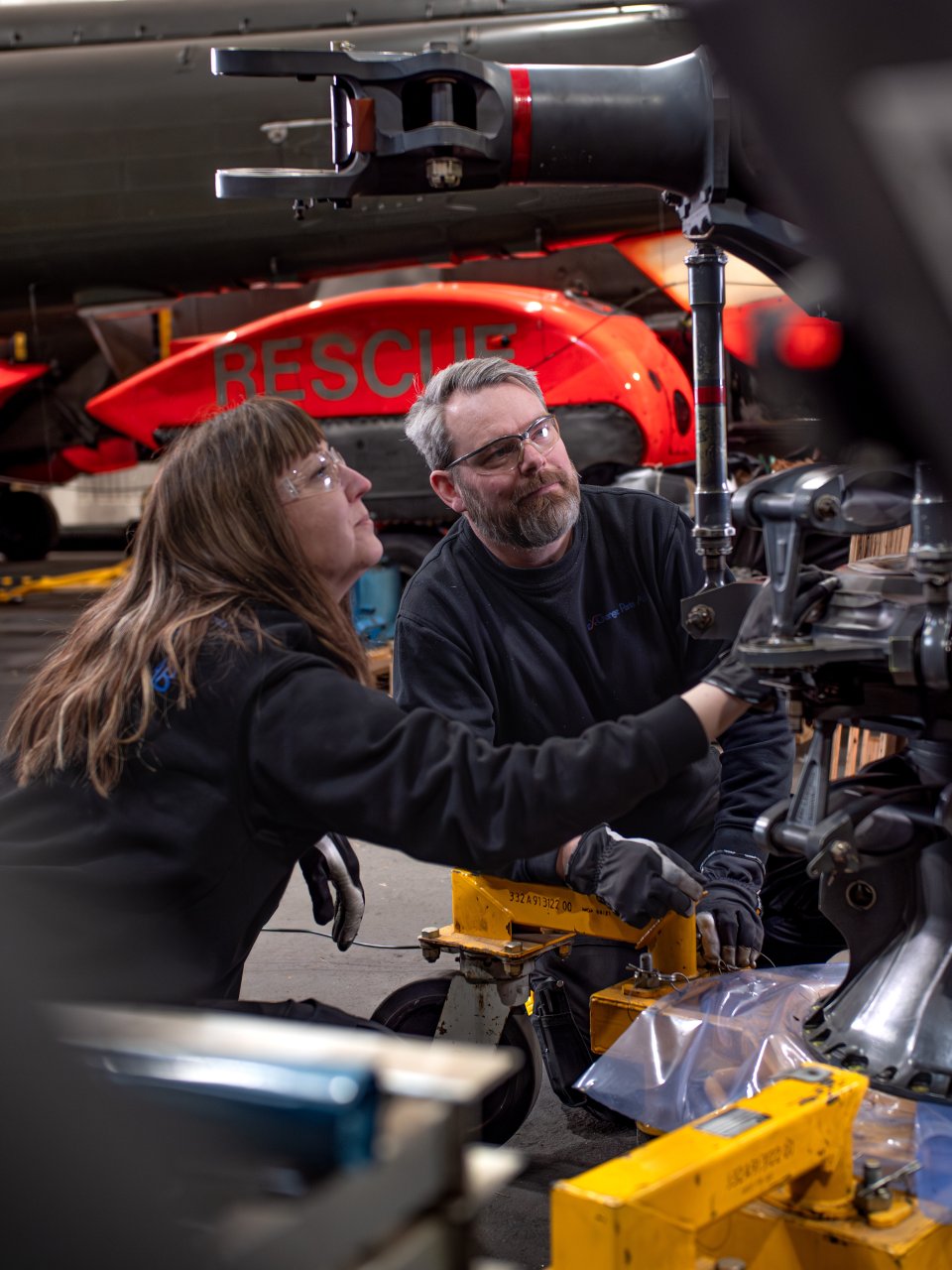 Experts in helicopter spare parts - Ex-change parts